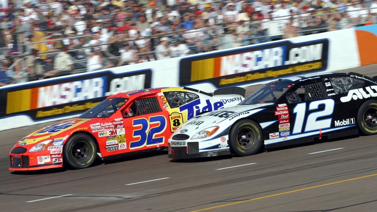 NASCAR: The Experience | Apple TV