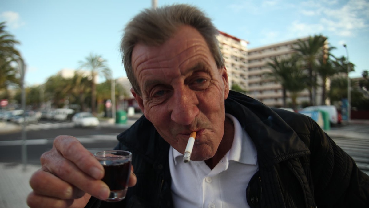 Growing Old Disgracefully | Apple TV (AU)