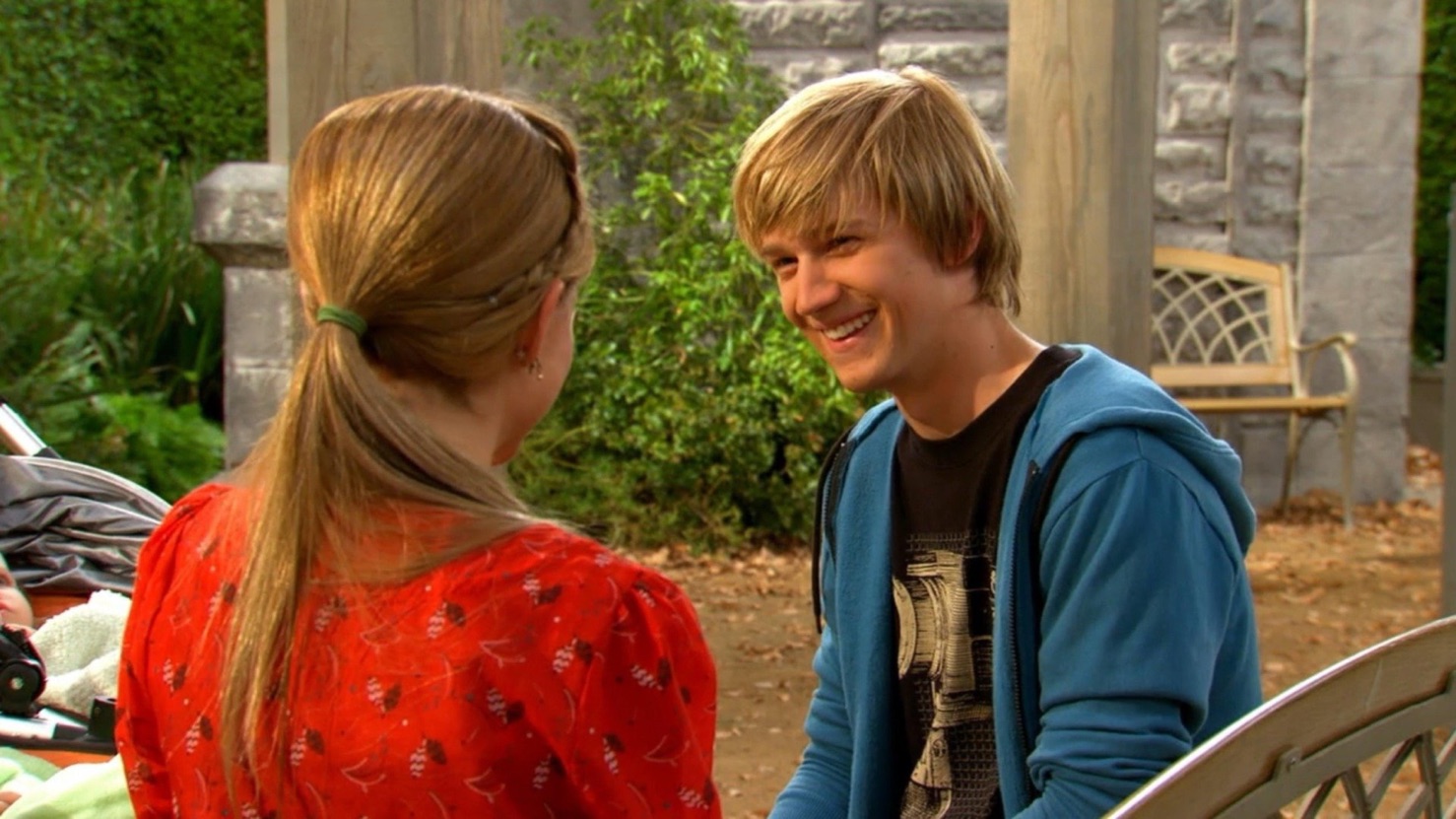 Good Luck Charlie | Apple TV