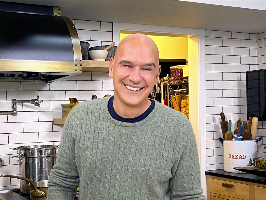 Symon's Dinners Cooking Out | Apple TV