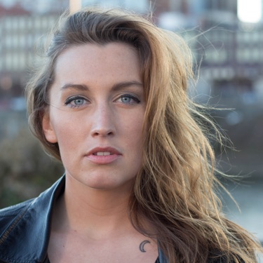 Carly Rogers LIVE (acoustic)