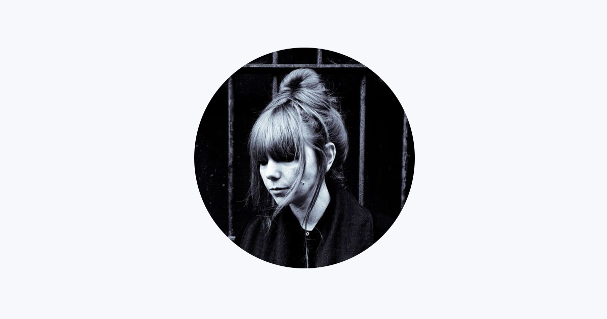 ‎Poppy Ackroyd bei Apple Music