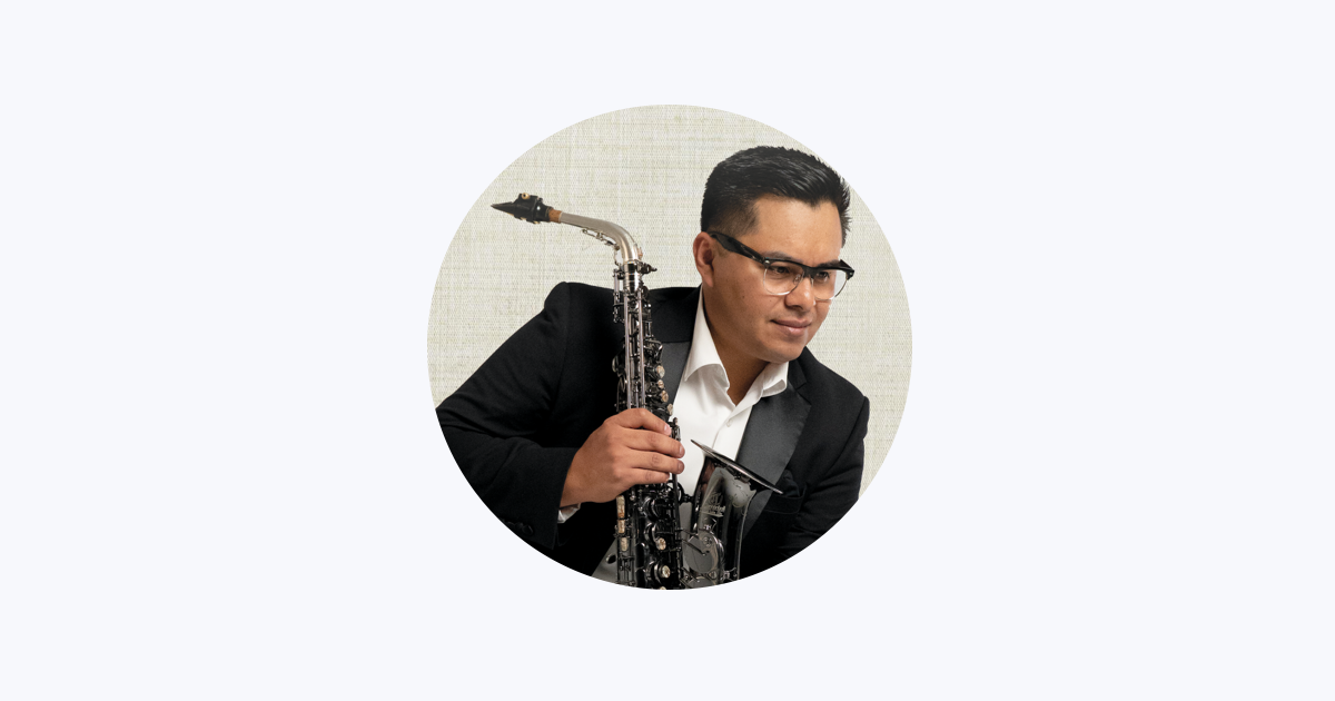 ‎Uriel Vega on Apple Music