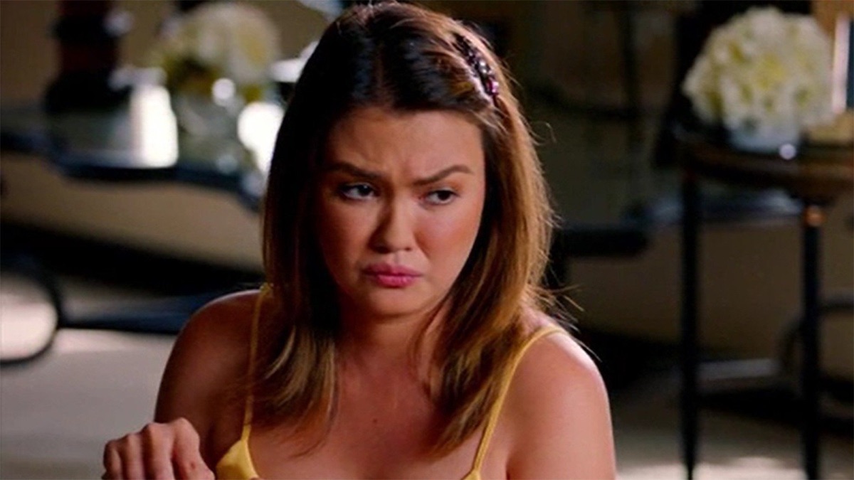 Ang Dalawang Mrs. Reyes | Apple TV (BG)