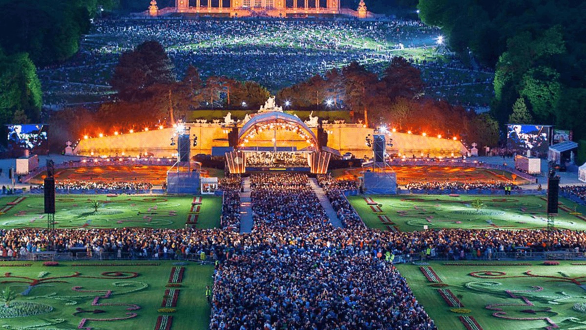 Valery Gergiev - Summer Night Concert 2018 | Apple TV