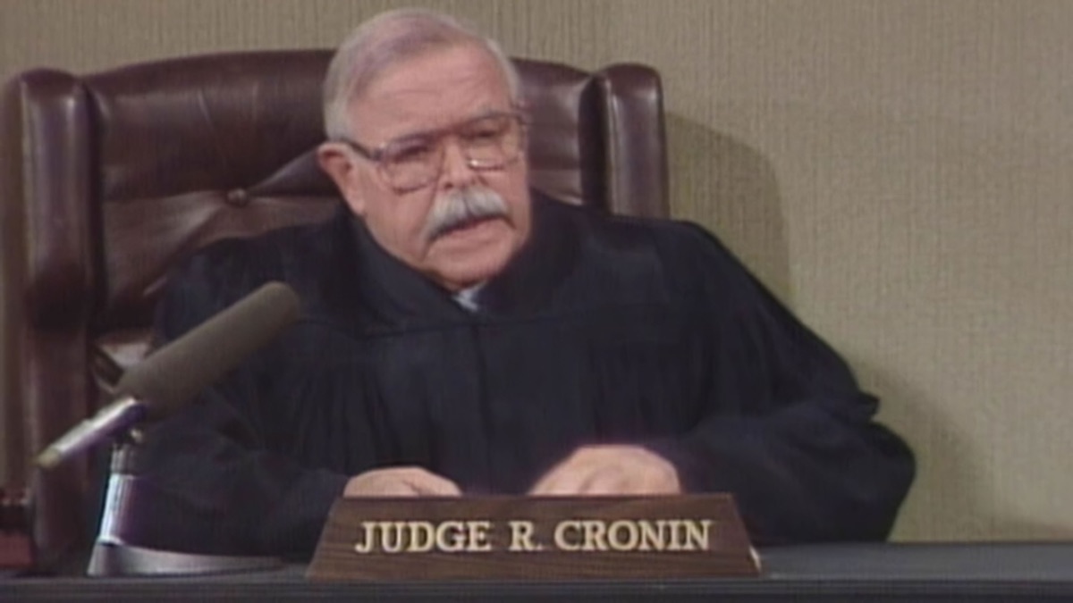 Anatomy of a Stain – The Jeffersons (Season 9, Episode 3) | Apple TV