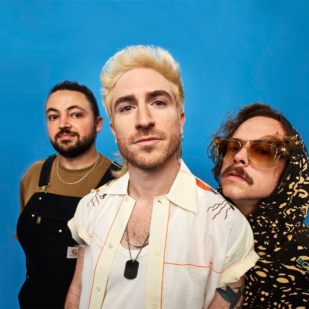 The Top 40 one-hit wonders of the decade | Official Charts