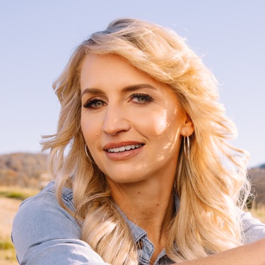 Kimberly Kelly @ Lori's Roadhouse