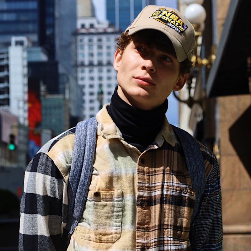 LOGAN REICH - Testi, playlist e video | Shazam