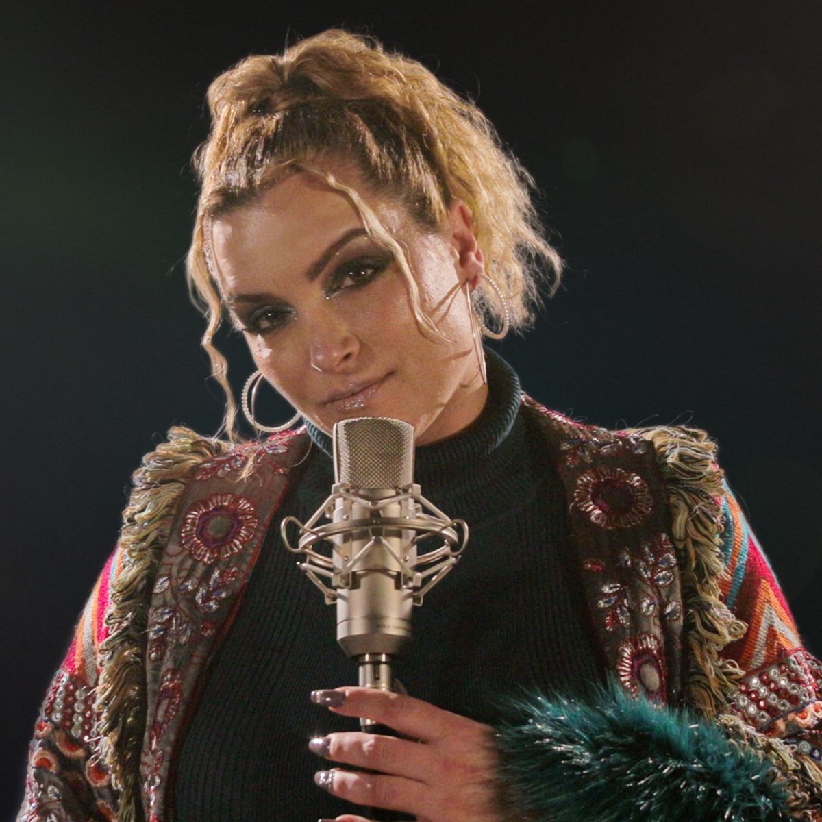 ‎Piénsalo bien de Helena Ly en Apple Music