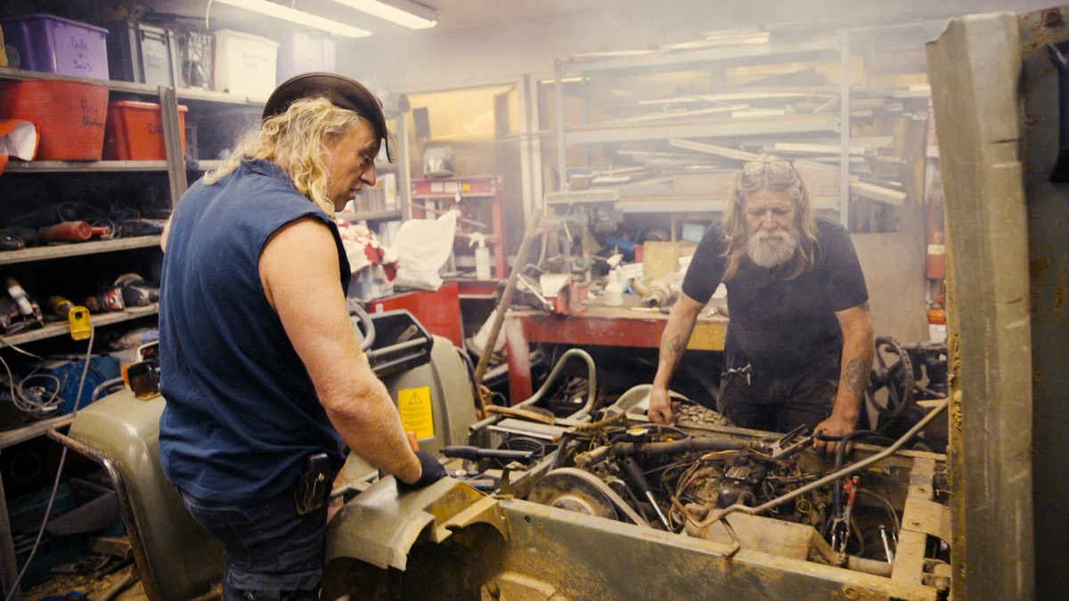 No-Top Jag and John Deere Gator Rescue - Lazy Car Dealer (Season 1 ...