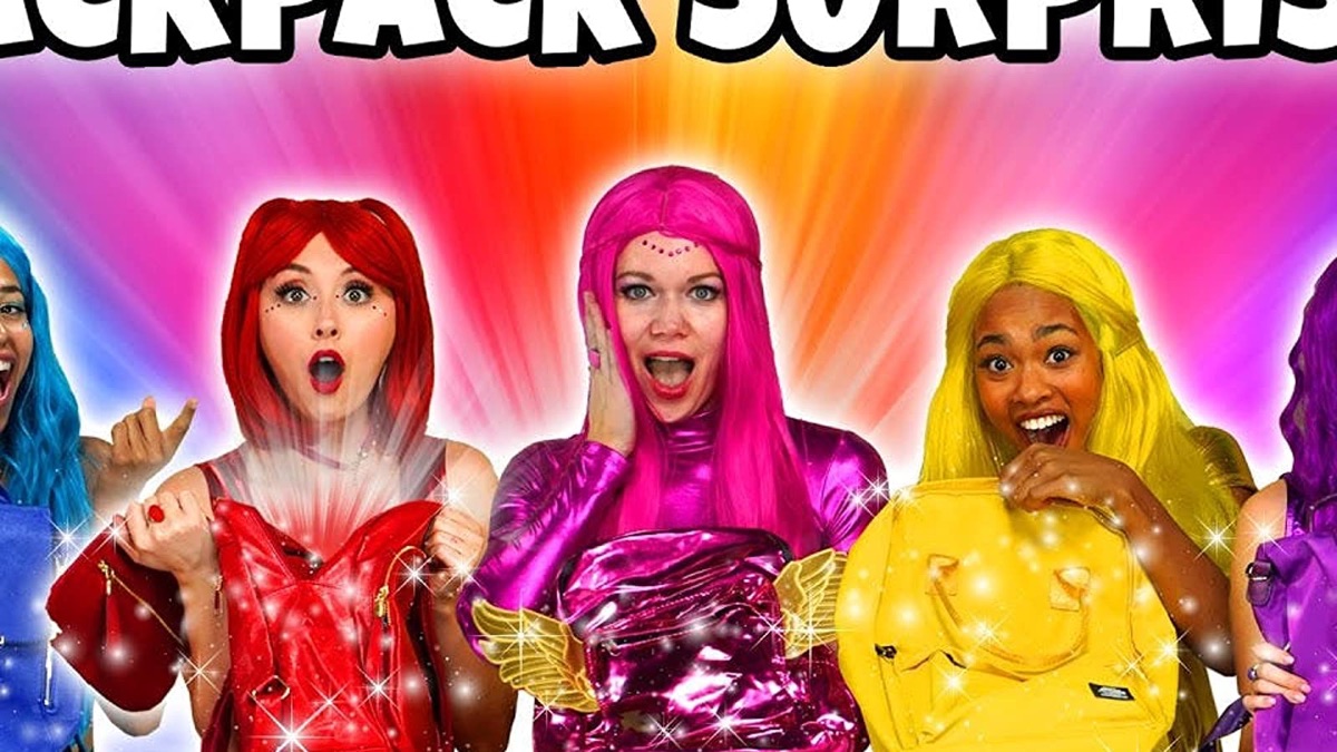 THE SUPER POPS WHAT'S IN MY BACKPACK HIGH SCHOOL EDITION. EAT ONE COLOR ...