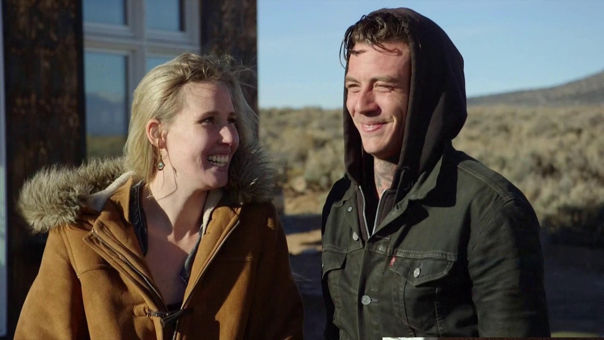 Building Off the Grid: Desert Den | Apple TV