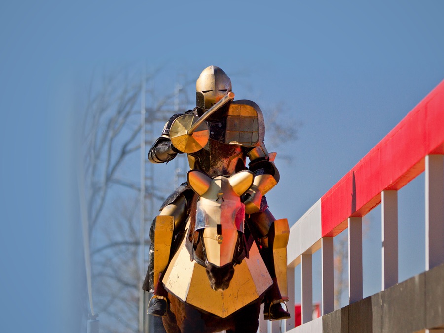 Full Metal Jousting | Apple TV (CA)