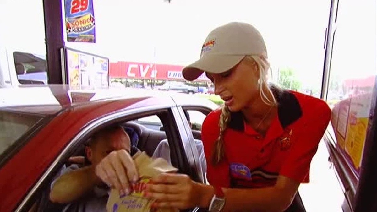 Episode 2 - The Simple Life (Season 1, Episode 3) - Apple TV