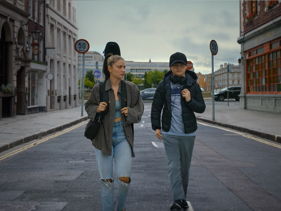 Watch Flora and Son - Apple TV+